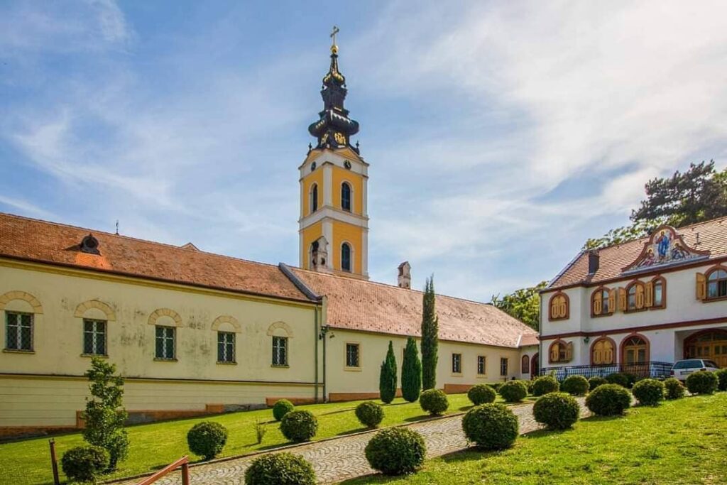 Manastiri na Fruškoj Gori - Najlepši Manastiri Koji Treba Da Posetite